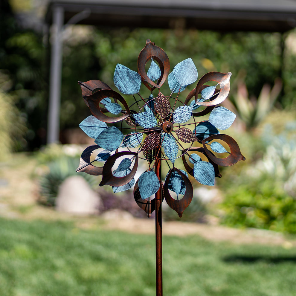Leaf Openwork Wind Spinner – Cyan Oasis